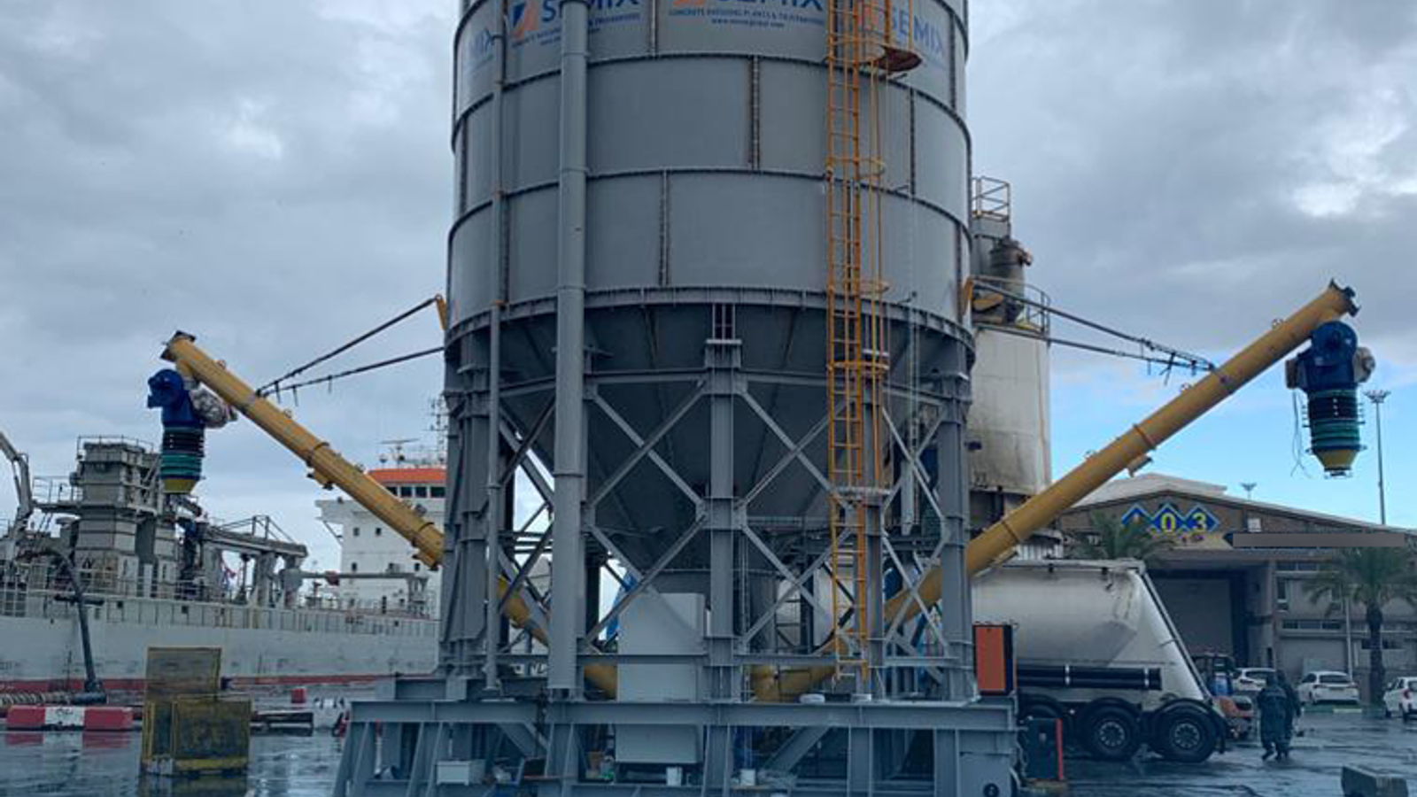 Semix | SEMIX's Unique Engineering Project : 650 Tons Mobile Cement Silo