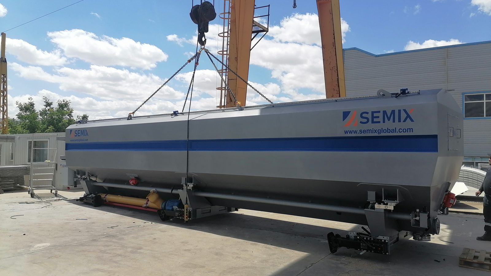 Semix | 42 m³ Horizontal Cement Silo